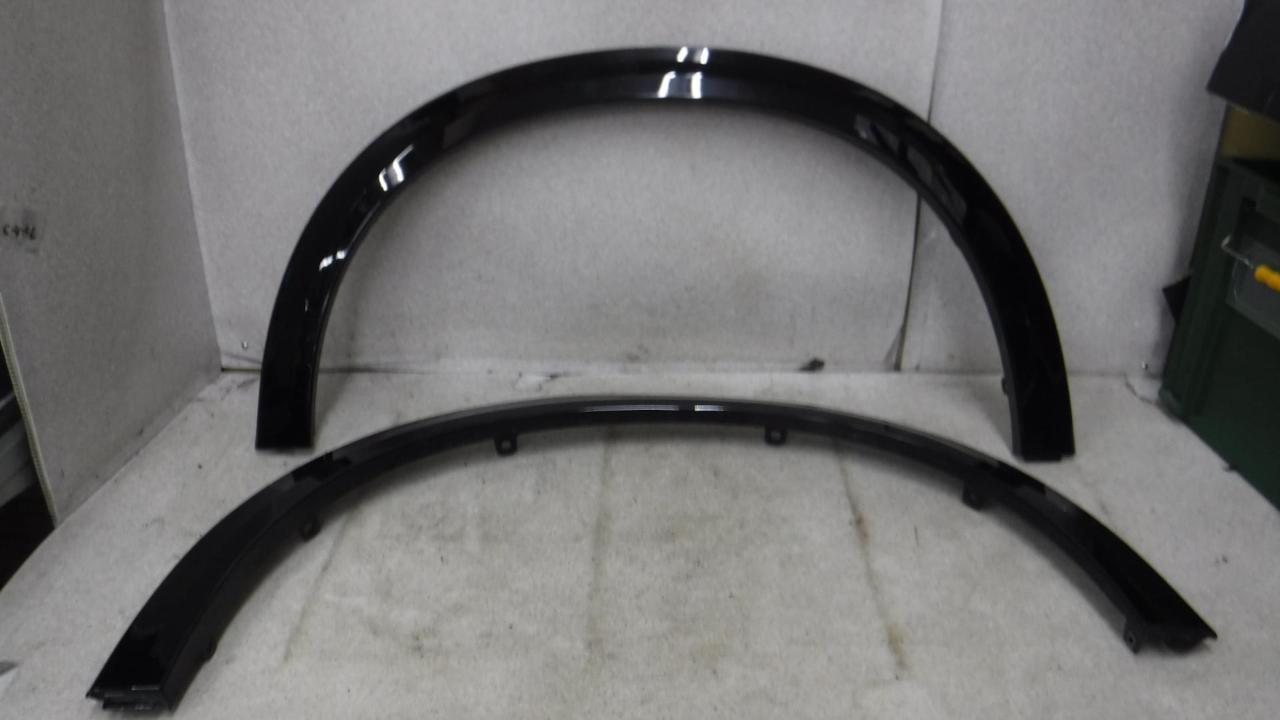 HONDA ヴェゼル純正 フロント用ホイールアーチモール 【74107-T7A/74157-T7A】 | 中古品 | アップガレージ 美原北 ...