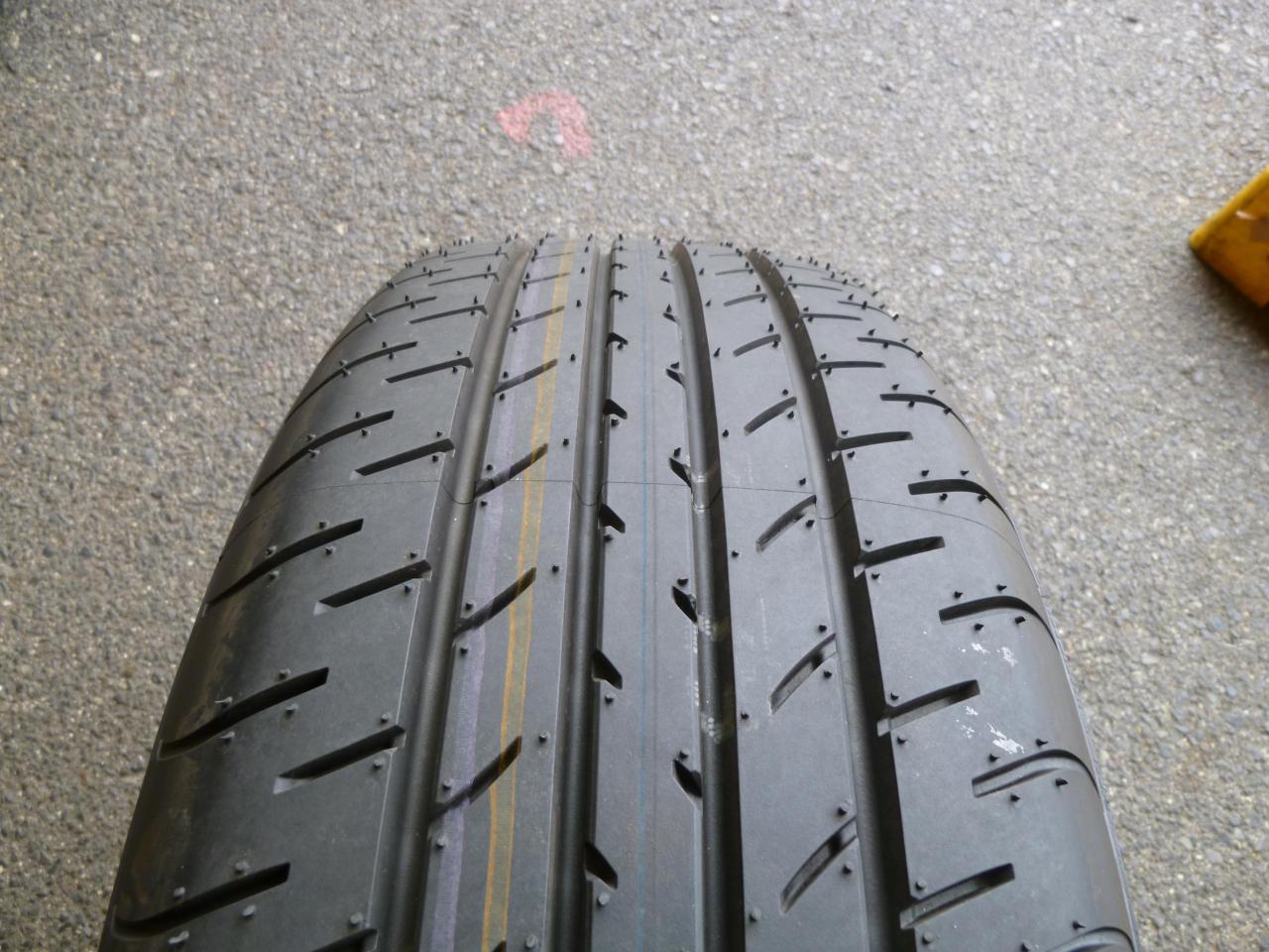 YOKOHAMA BluEarth E51 | カー用品 タイヤ 17インチタイヤを通販で購入する | 中古カー＆バイク用品の販売ならアップガレージ