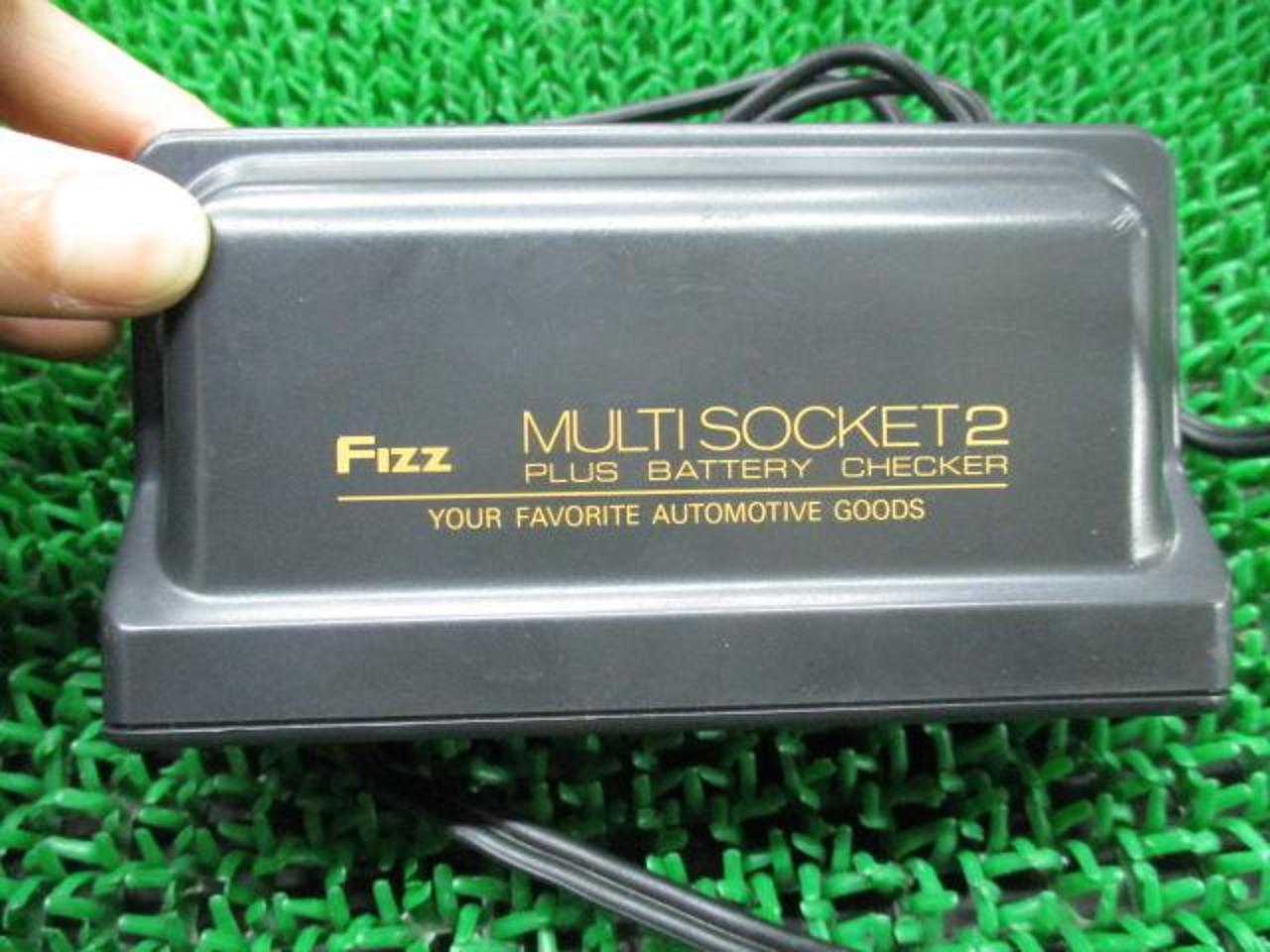 メーカー不明 3連ソケット FIZZ MULTI SOCKET2 | 中古品 | アップガレージ 米子店 | カー用品 その他(カー用品 ...