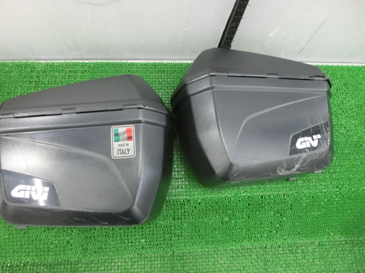 GIVI(ジビ) E22サイドケース 汎用 | バイク用品 ツーリング用品 BOX(二輪)を通販で購入する | 中古カー＆バイク用品の販売なら ...
