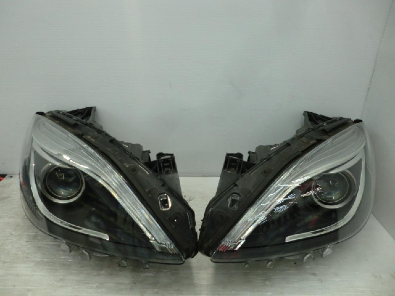 メルセデスベンツ Bクラス W246 前期純正 ヘッドライト 【A246 820 73 61/A246 820 74 61】 | カー用品 ...