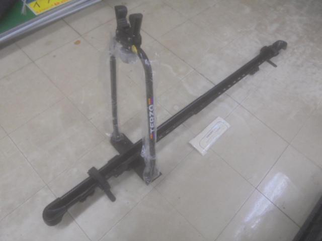 TERZO 正立式サイクルキャリア EC4 | 新古品 | アップガレージ 一宮インター店 | カー用品 キャリアを通販で購入する | 中古カー＆バイク用品の販売ならアップガレージ