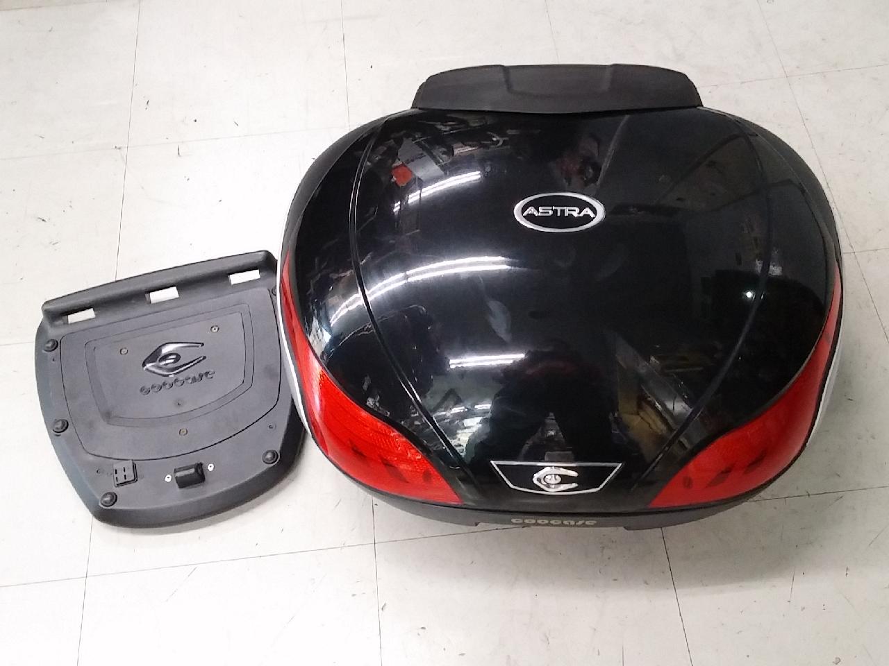 COOCASE(クーケース) S48 Astra-アストラ-SL(ベース付き/ストップランプ付き) 【容量48L】 | 中古品 | アップガレージ ライダース大阪松屋町店 | バイク用品 ...