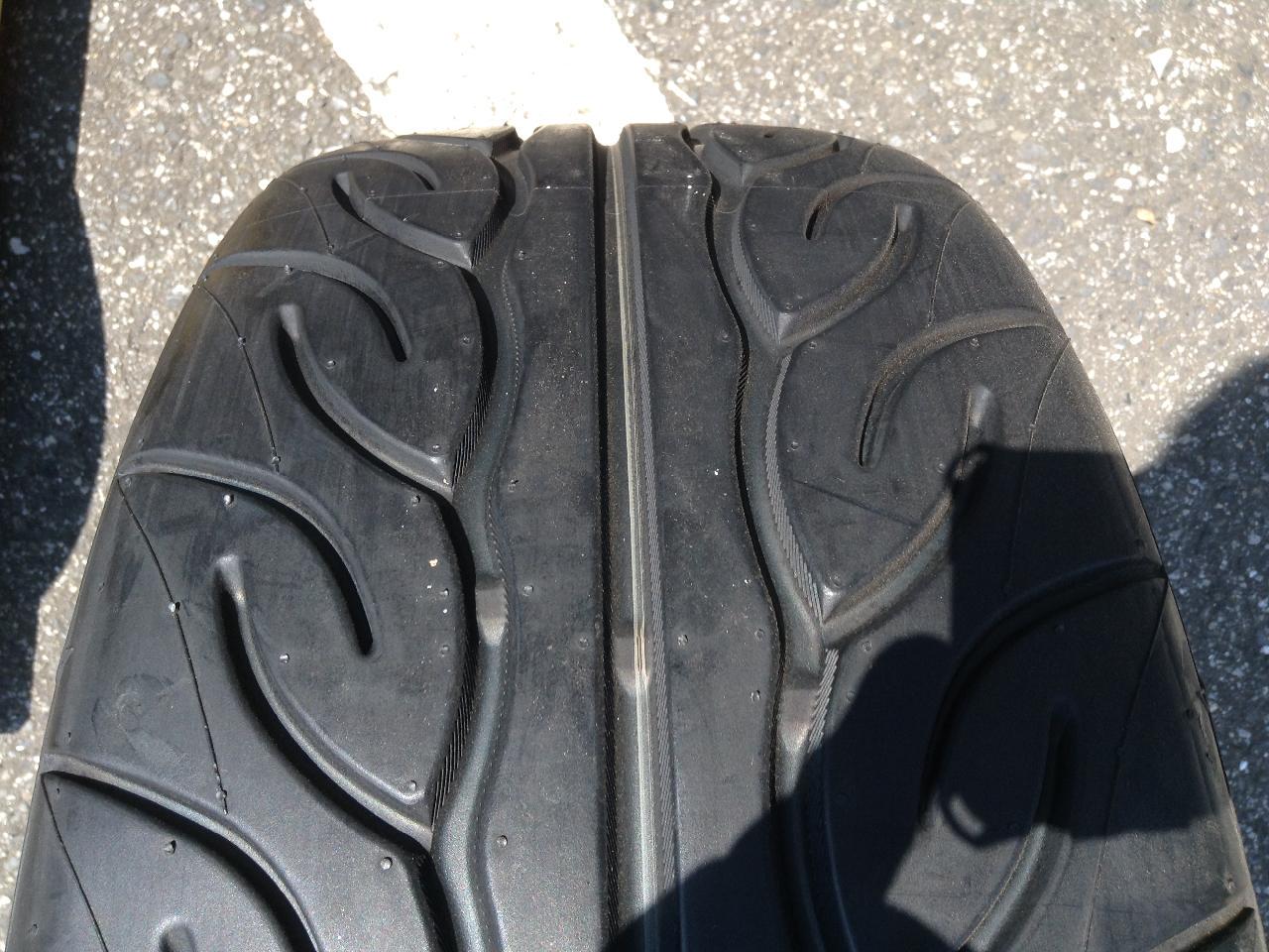 YOKOHAMA ADVAN AD08 | カー用品 タイヤ 18インチタイヤを通販で購入する | 中古カー＆バイク用品の販売ならアップガレージ