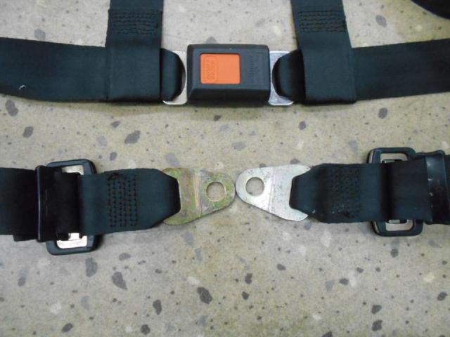 AUTOFLUG 4点式シートベルト | カー用品 シート シートベルトの通販 | アップガレージ 中古カー＆バイク用品の買取・販売専門店