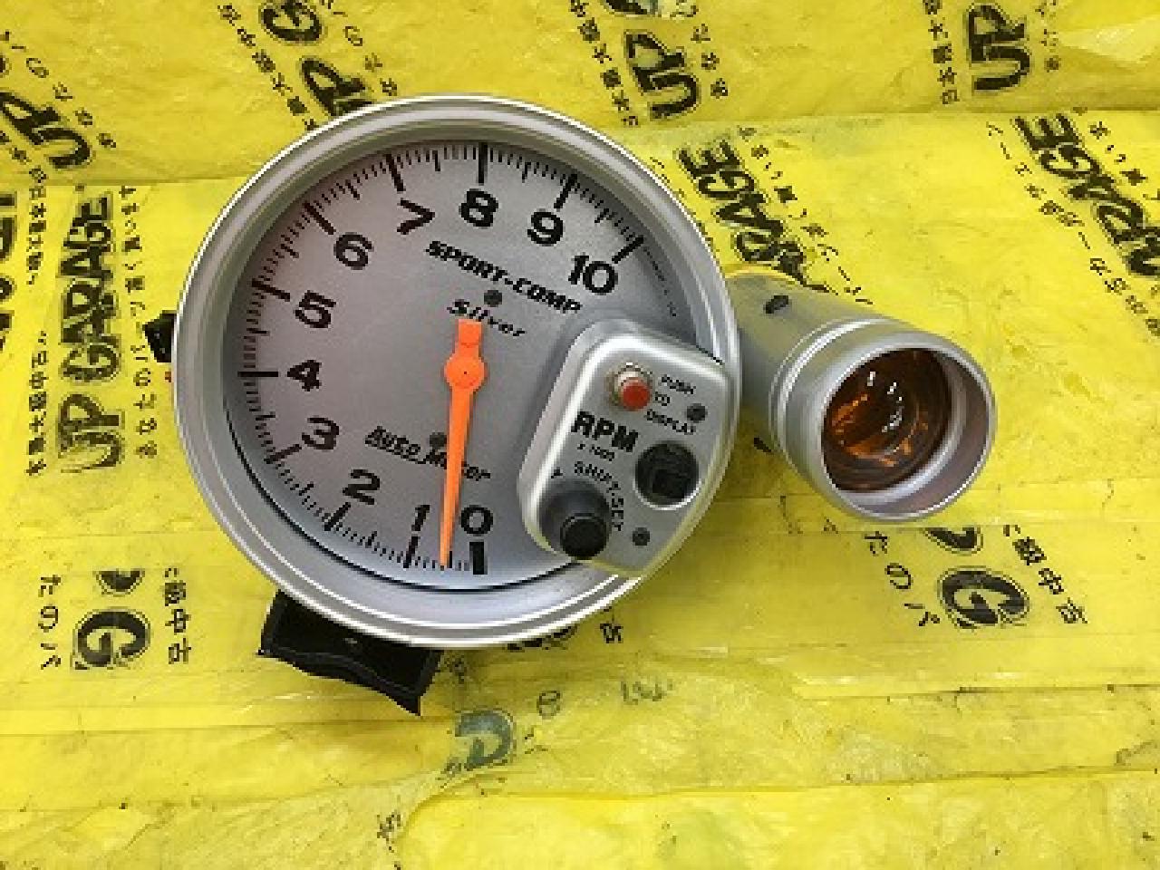 Autometer(オートメーター) SPORT-COMP シルバー(3911) 127Φ | カー用品 メーター系 メーターを通販で購入する | 中古カー＆バイク用品の販売ならアップガレージ