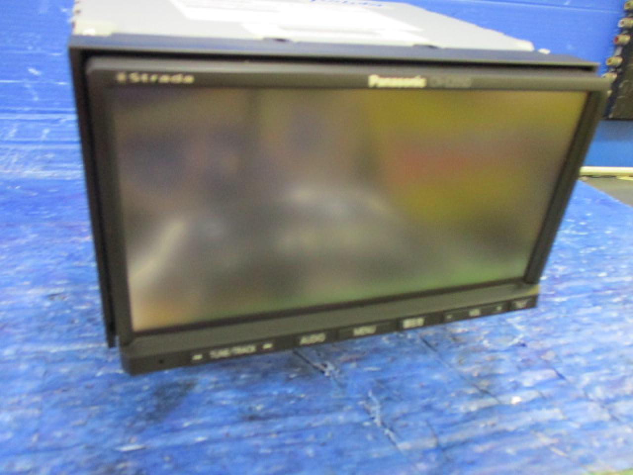 Panasonic CN-E205D | 中古品 | アップガレージ 久留米店 | カー用品 カーナビ(地デジ） AV一体メモリーナビ（地デジ）を通販で購入する | 中古カー＆バイク用品の販売 ...