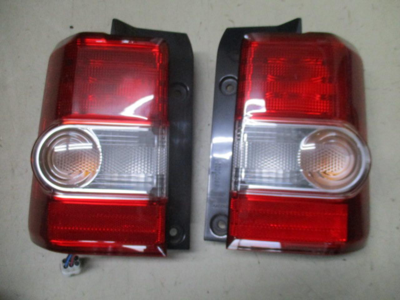 ダイハツ純正 L575ムーヴコンテ純正テール | 中古品 | アップガレージ 鳥取店 | カー用品 ボディパーツ テールレンズを通販で購入する ...
