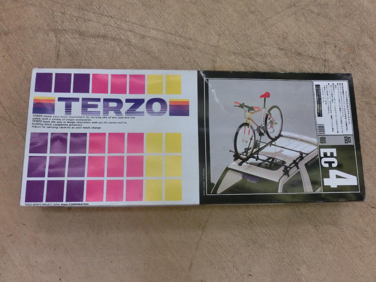 TERZO EC4 サイクルキャリア | カー用品 キャリアを通販で購入する | 中古カー＆バイク用品の販売ならアップガレージ
