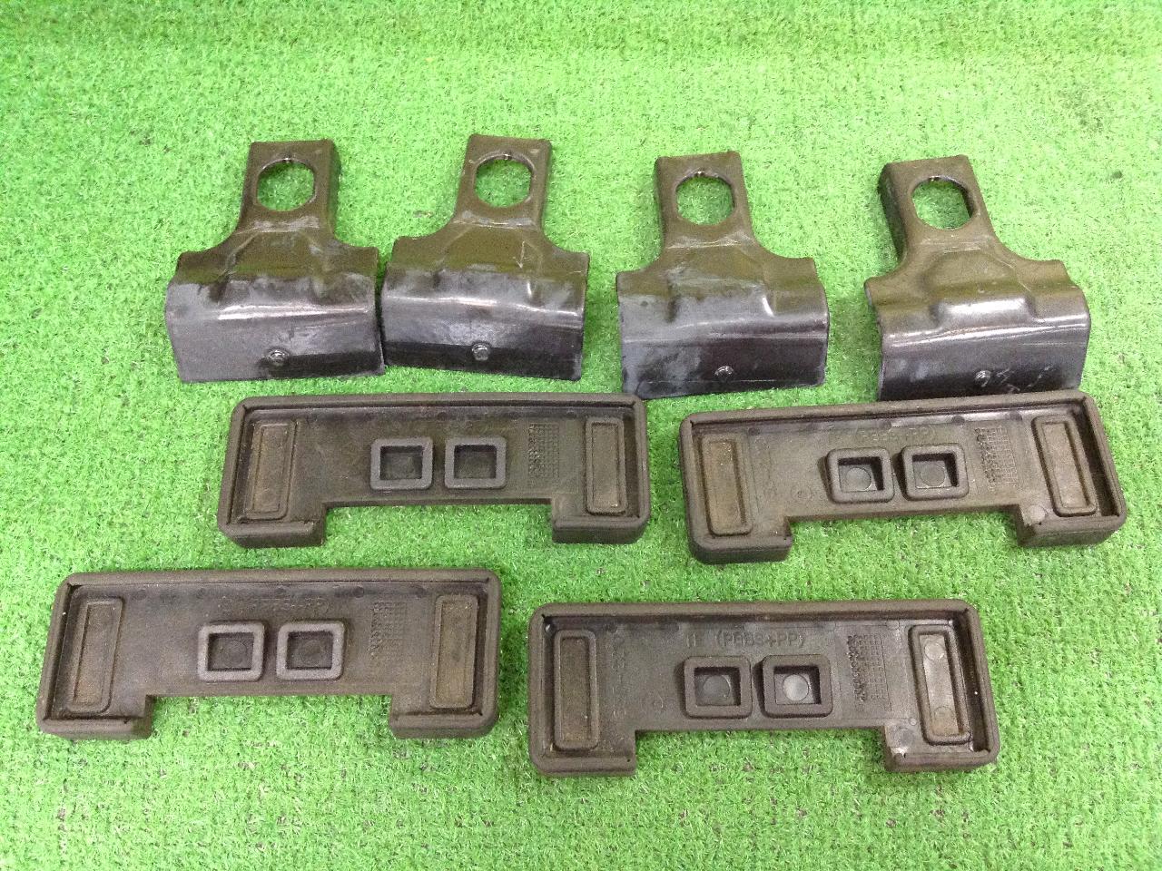 THULE 254 + 853-2210 (フック+当てゴム) | カー用品 キャリアを通販で購入する | 中古カー＆バイク用品の販売なら ...