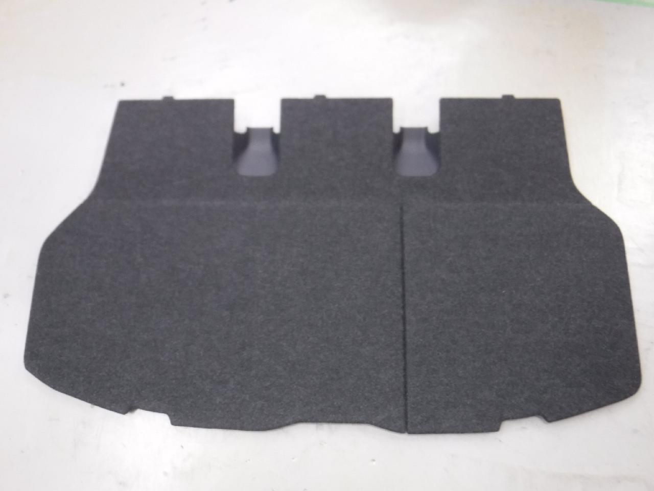 【ヴォクシー/ノア 80系】TOYOTA純正トランクデッキボード | 中古品 | アップガレージ 美原北インター店 | カー用品 インテリア ...