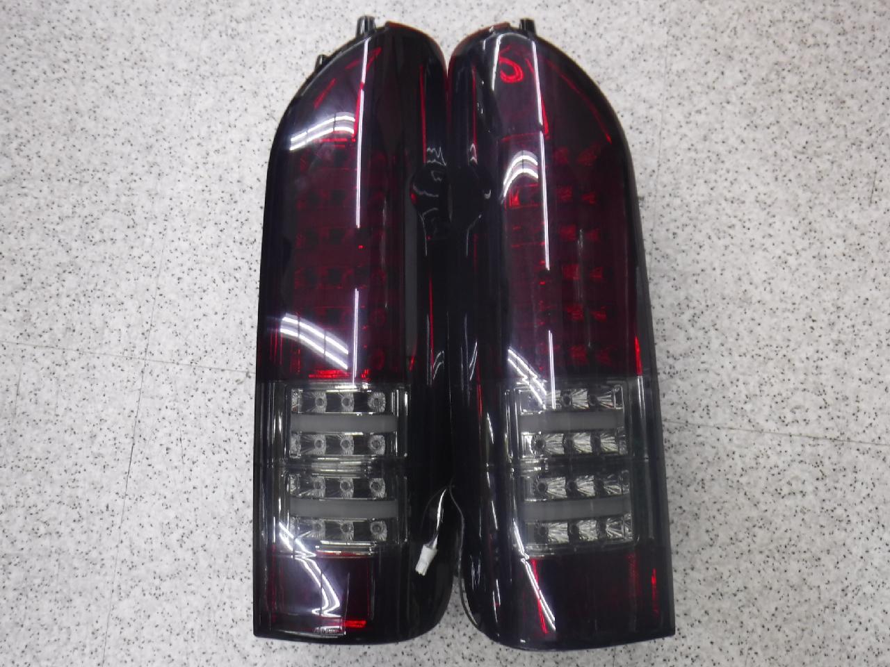 JUNYAN チューブフルLEDテール | 新古品 | アップガレージ 尼崎インター店 | カー用品 ボディパーツ テールレンズを通販で購入 ...