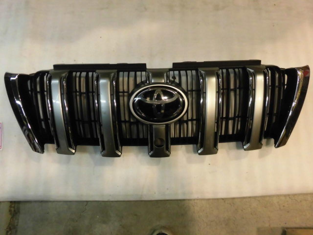 トヨタ純正 150系ランドクルーザープラド中期純正フロントカメラ付きフロントグリル 53111-60A71 | カー用品 ボディパーツ グリル ...