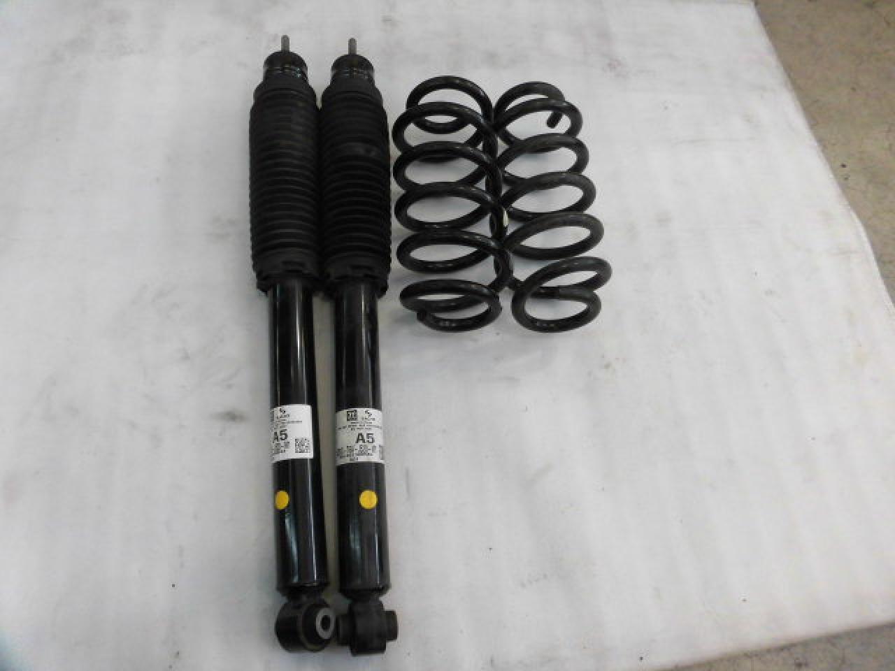 リアのみ ホンダ純正 RC1オデッセイ 前期、初期型純正リアサスキット52610-T6A-J520-M1 | カー用品 足まわり サスキットを ...