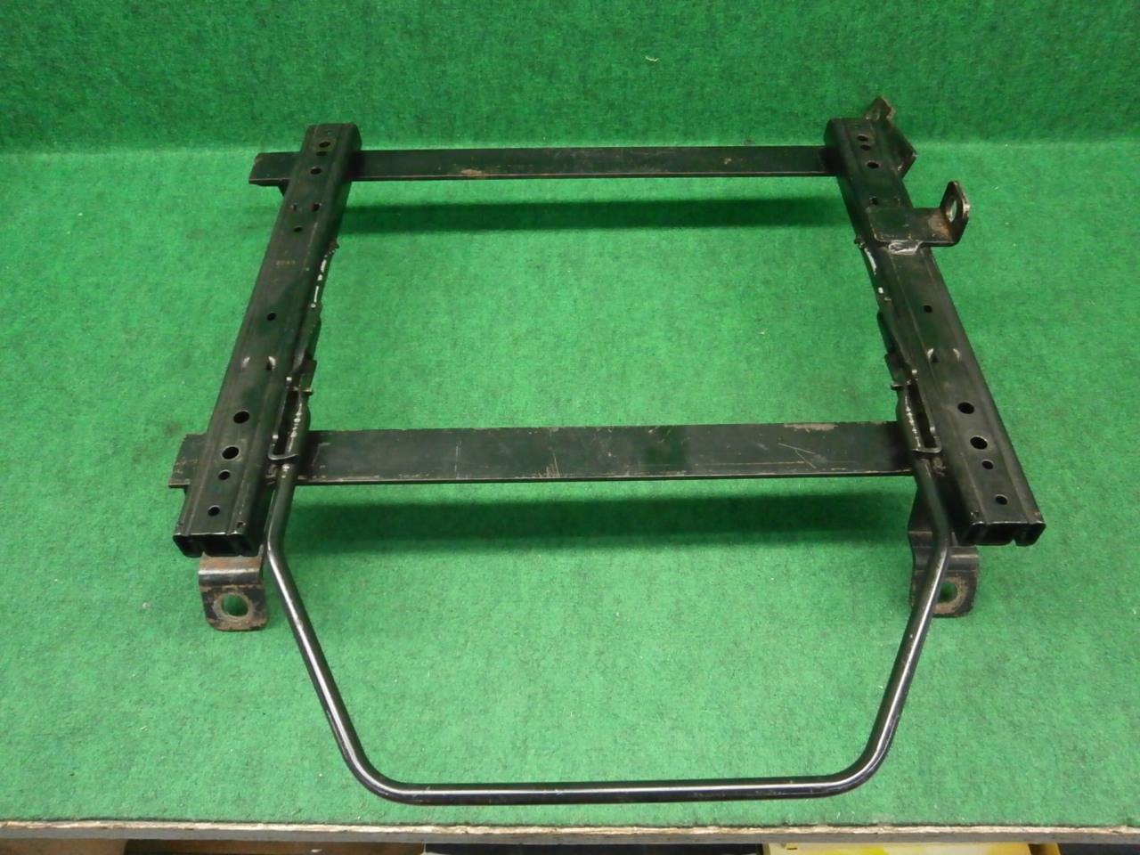 BRIDE(ブリッド) リクライニングシートレール 品番F019 インプレッサ/GD# GG# 右側 | 中古品 | アップガレージ 仙台店 | カー用品 シート シートレール(ブリッド)を ...