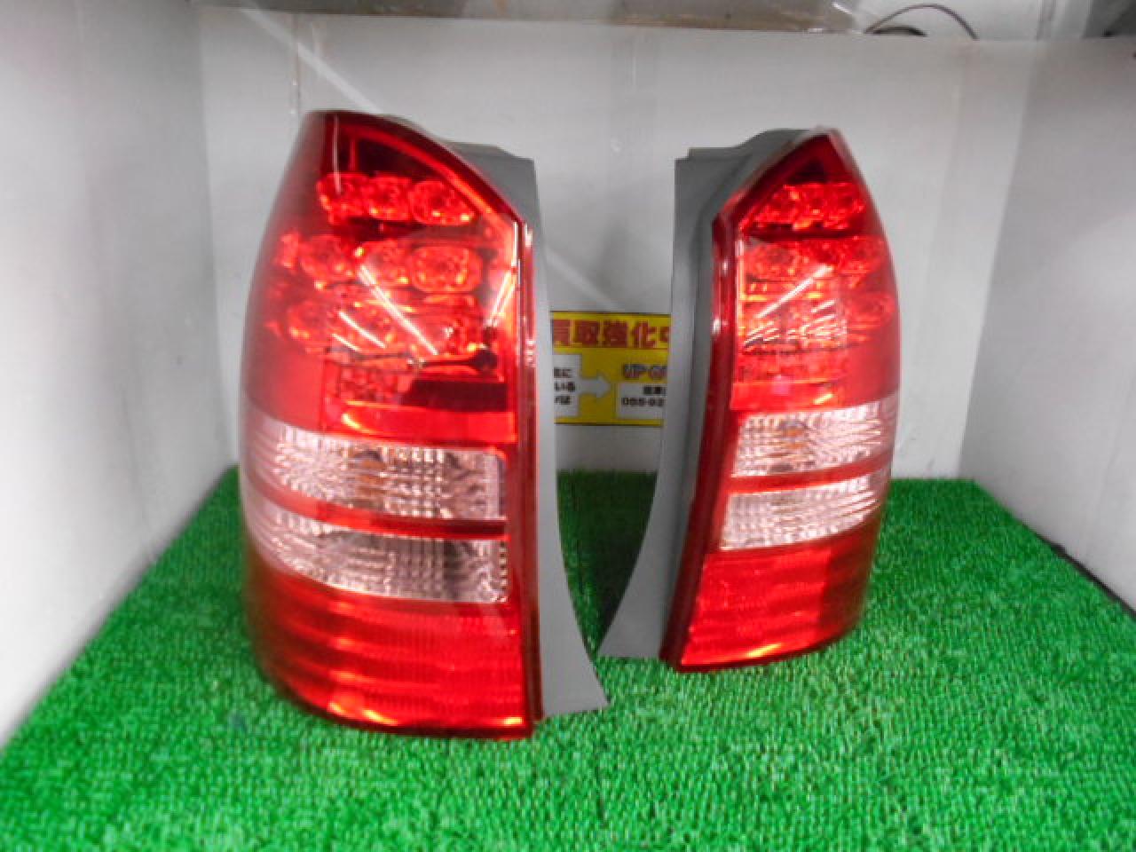 トヨタ純正(TOYOTA)テールレンズ | カー用品 ボディパーツ テールレンズを通販で購入する | 中古カー＆バイク用品の販売ならアップガレージ