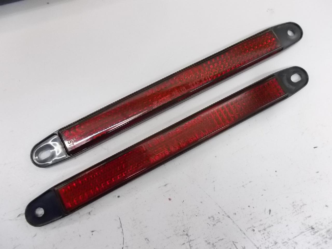 TOYOTA純正 リフレクター(反射板) 2個セット 81910-25040 195mm x 19mm | 新古品 | アップガレージ 石巻店 ...