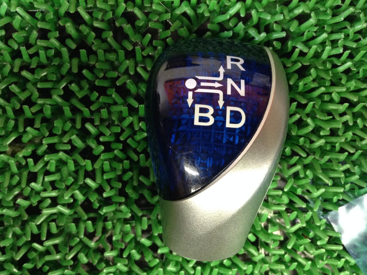 TOYOTA 30系プリウス 純正シフトノブ | カー用品 インテリア シフトノブを通販で購入する | 中古カー＆バイク用品の販売ならアップガレージ