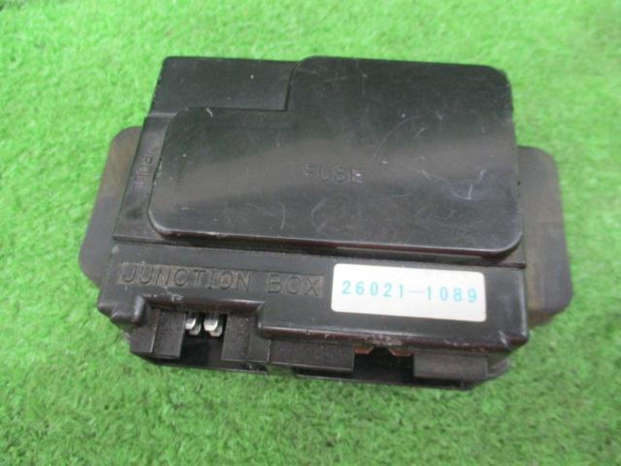 KAWASAKI(カワサキ) 純正ヒューズボックス ZZR1100(D型)外し | バイク用品 電装品 その他電装品(二輪)を通販で購入する ...