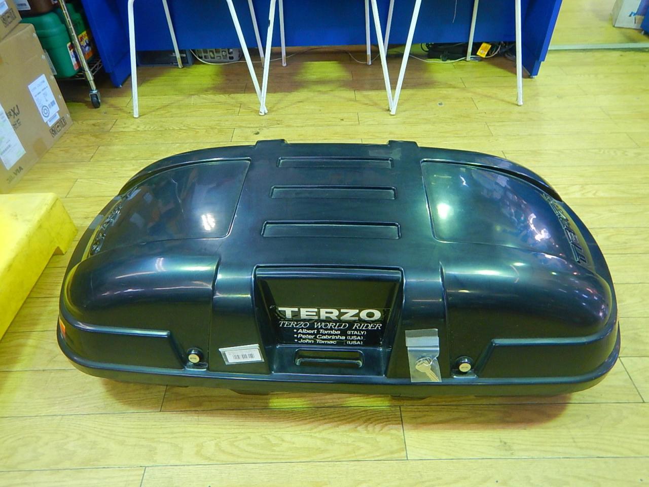 TERZO EA14 WORLD RIDER マルチトランク ブラック | カー用品 キャリア ルーフBOXを通販で購入する | 中古カー＆バイク用品の販売ならアップガレージ