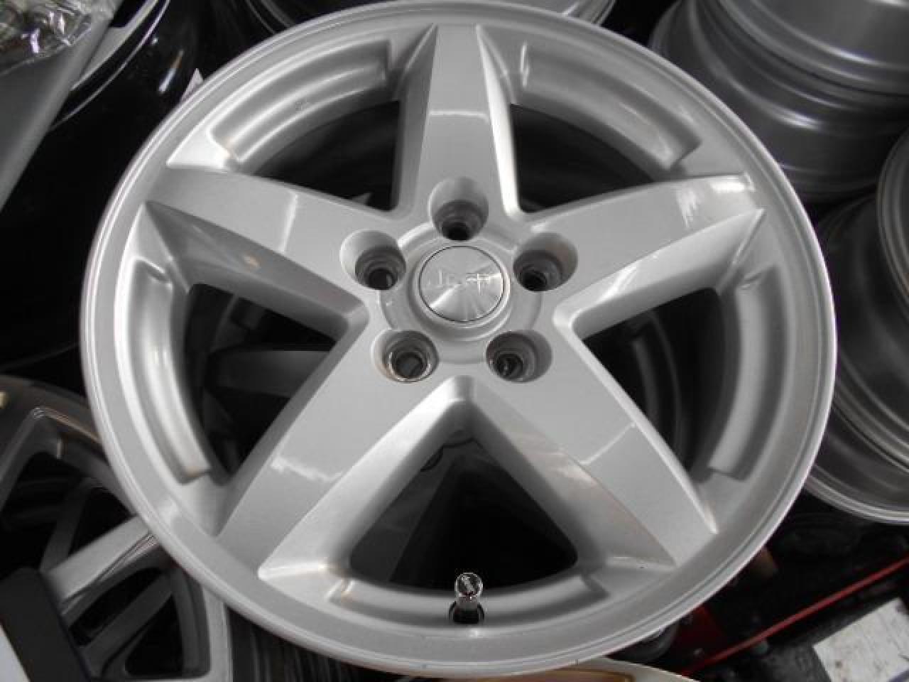 Jeep チェロキー【KK37】スポーツクロス純正ホイール | 中古品 | アップガレージ 山形店 | カー用品 アルミホイール 17インチ ...