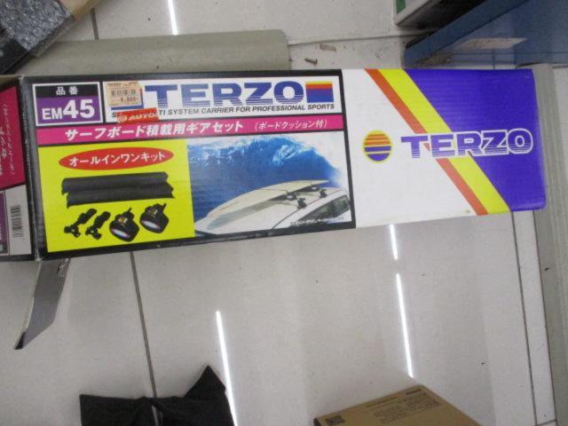 TERZO EM45 サーフボード積載用ギアセット 【値下げしました!!】 | カー用品 キャリアを通販で購入する | 中古カー＆バイク用品の販売ならアップガレージ