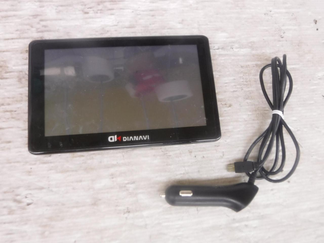 DIANAVI DT-Y305 | カー用品 カーナビ(地デジ） ポータブルナビ(地デジ)を通販で購入する | 中古カー＆バイク用品の販売ならアップガレージ