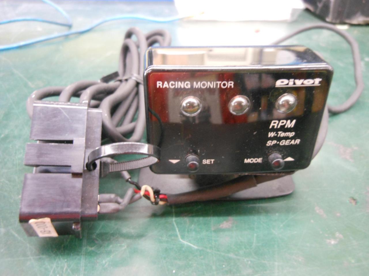 Pivot RACING MONITOR | カー用品 メーター系 メーターを通販で購入する | 中古カー＆バイク用品の販売ならアップガレージ
