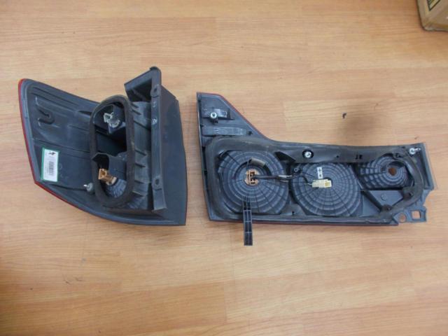 トヨタ純正(TOYOTA) 10系アルファード後期純正テールレンズ | カー用品 ボディパーツ テールレンズを通販で購入する | 中古カー ...