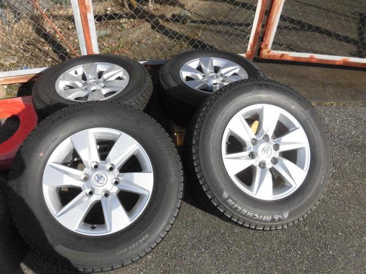 トヨタ純正(TOYOTA) ランドクルーザープラド150系後期純正17インチアルミホイール + MICHELIN LATITUDE TOUR ...