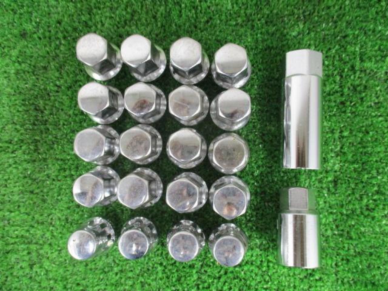 メーカー不明 ロック&ナットセット | カー用品 タイヤホイール関連 取付ナットを通販で購入する | 中古カー＆バイク用品の販売ならアップガレージ