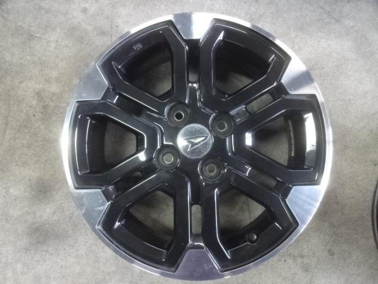 ダイハツ純正 ウェイク 純正アルミ | 中古品 | アップガレージ 広島五日市店 | カー用品 アルミホイール 15インチホイールを通販で購入 ...