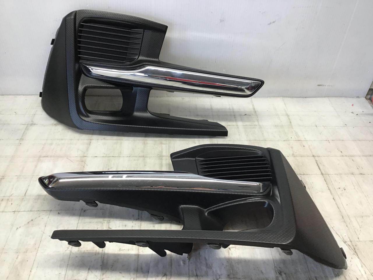 スバル純正(SUBARU) レヴォーグ純正 フォグランプカバー [57731VA460] 左右セット(1台分) | 中古品 | アップガレージ ...