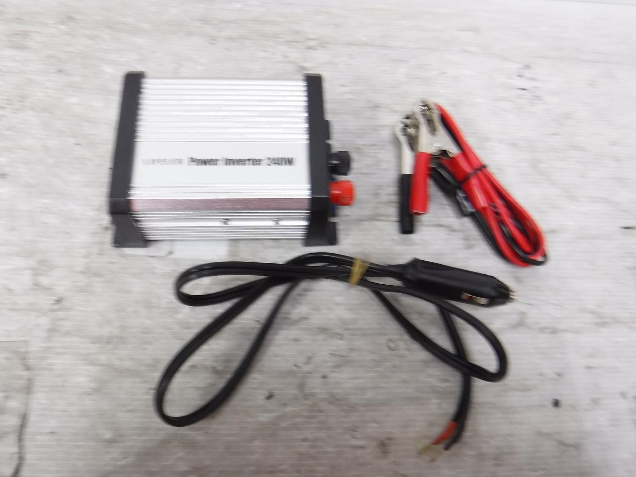 LIFELEX パワーインバーター240w | カー用品 電装系 電装パーツを通販で購入する | 中古カー＆バイク用品の販売ならアップガレージ