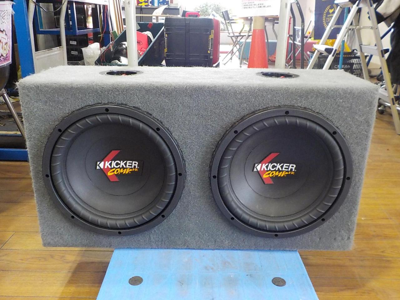 KICKER COMP VR C12VR BOX付き 2発 | カー用品 スピーカー サブウーハースピーカーBOX付を通販で購入する | 中古 ...