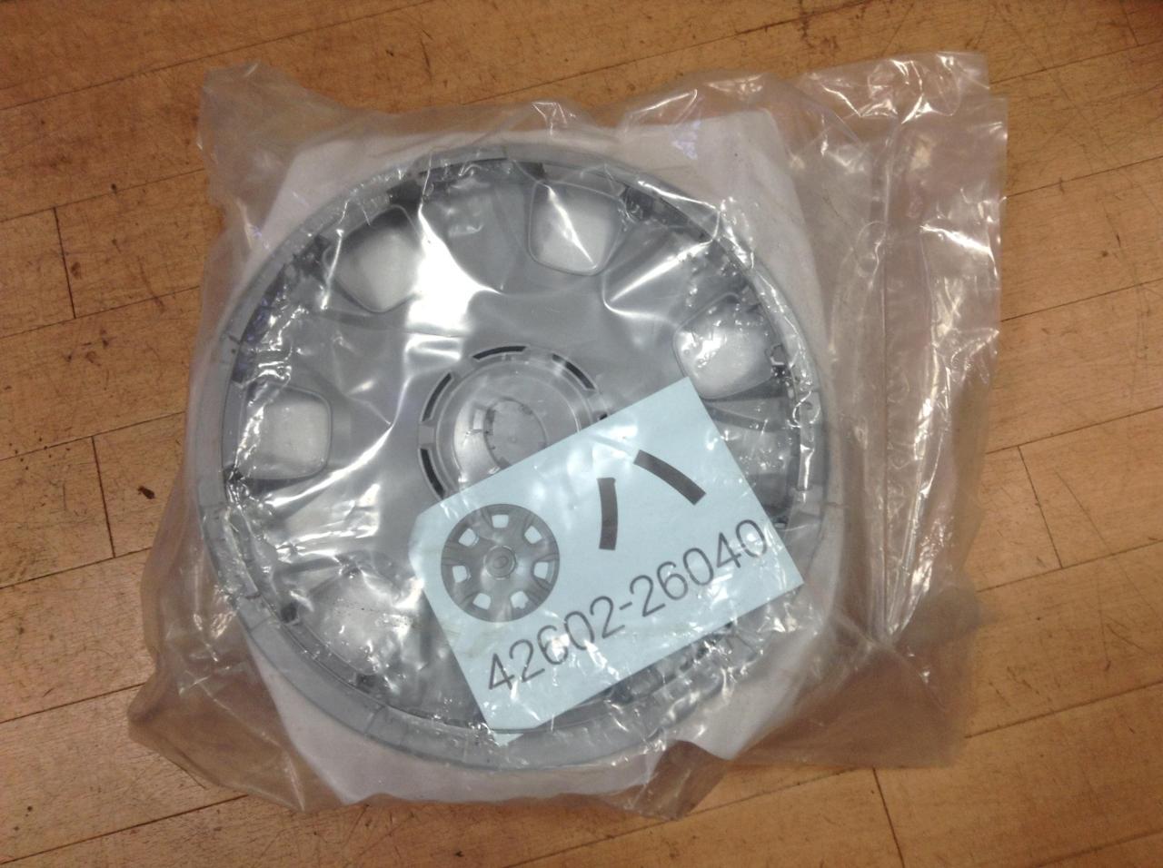 ★値下げしました★トヨタ純正(TOYOTA) 200系 ハイエース純正ホイールキャップ 品番/42602-26040 | 中古品 | アップ ...