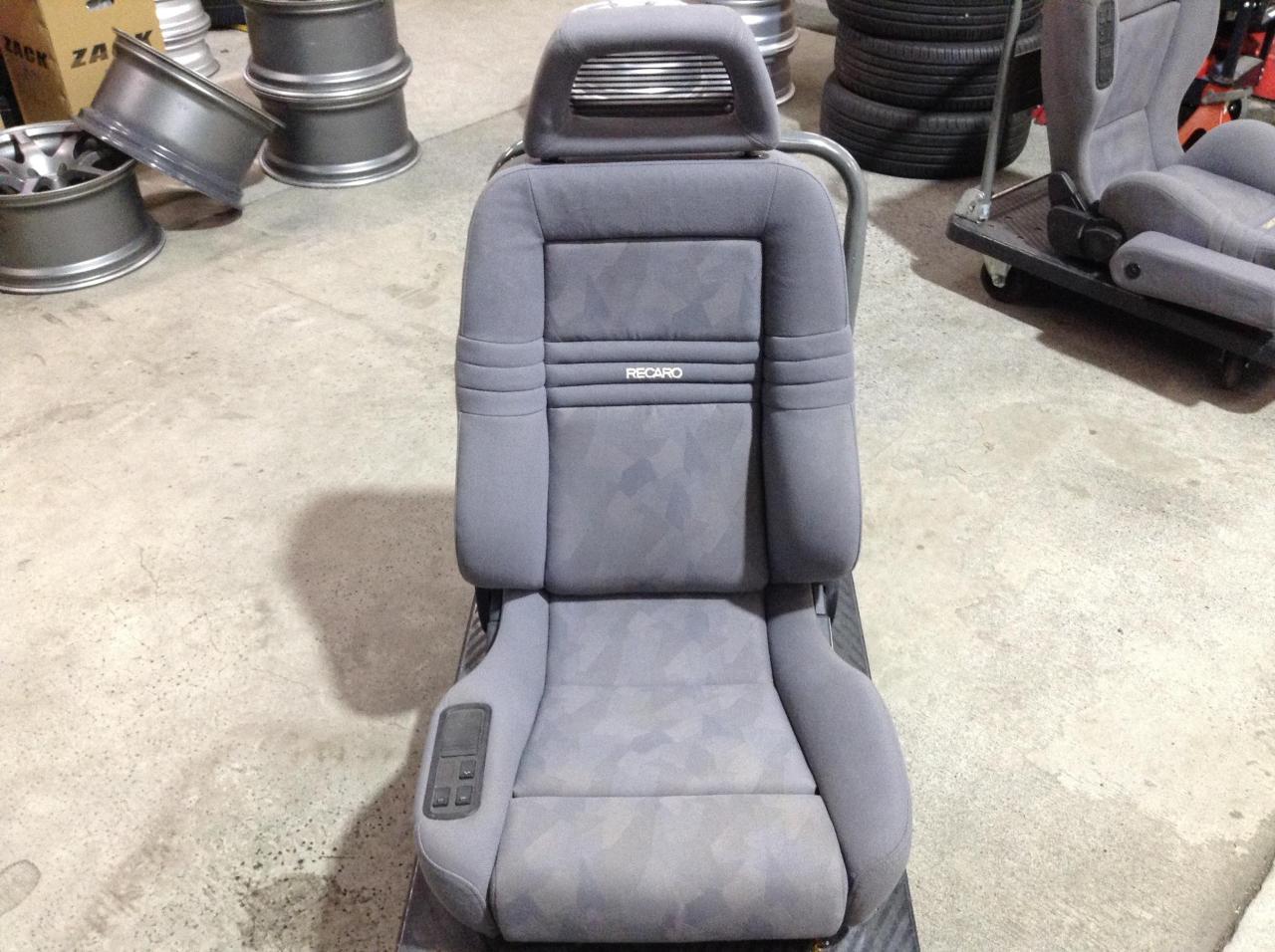 RECARO(レカロ) KEIPER Gmbh & Co Remscheid 助手席側 ★値下げしました★ | 中古品 | アップガレージ ...