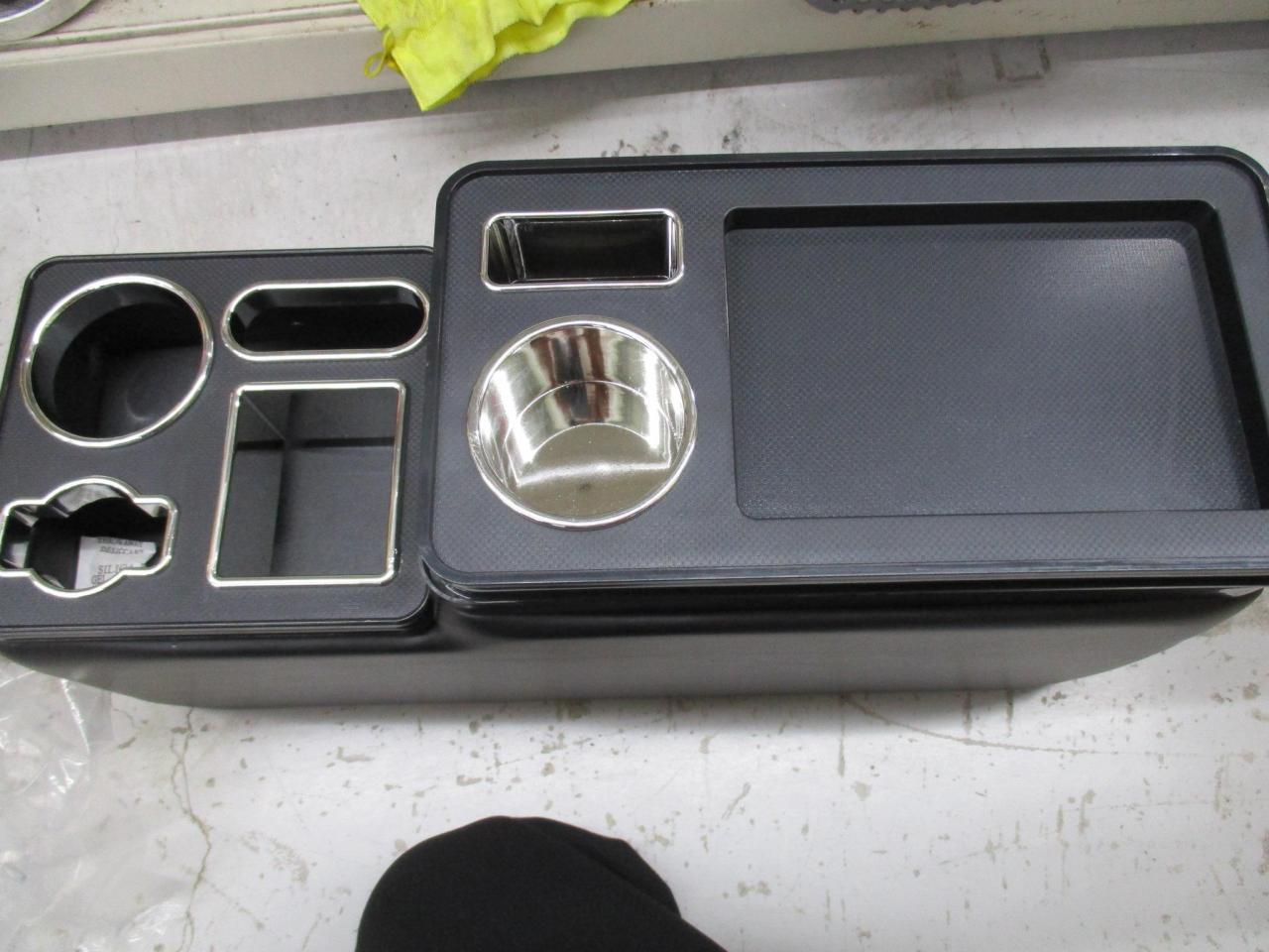 BRAITH ウォークスルーコンソールBOX BT-021 | 中古品 | アップガレージ 岡崎宇頭店 | カー用品 インテリア その他インテリアを通販で購入する | 中古カー＆バイク用品の ...