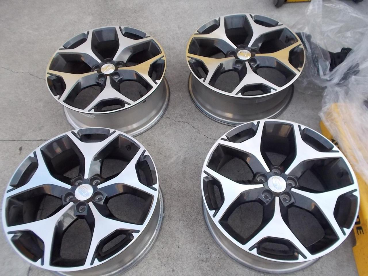 SUBARU SJフォレスター前期純正ホイール ★ | カー用品 アルミホイール 18インチホイールを通販で購入する | 中古カー＆バイク用品 ...