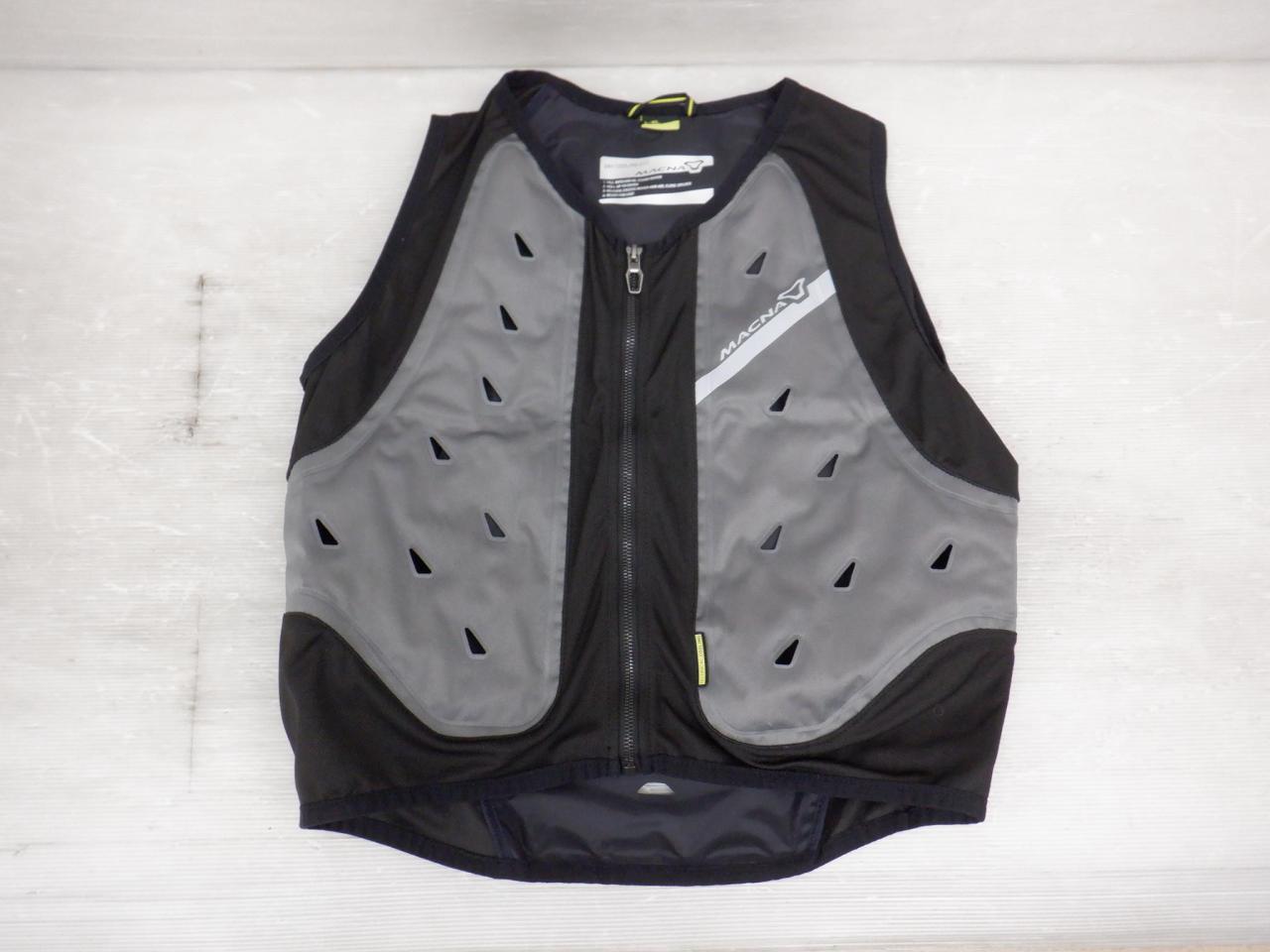 MACNA(マクナ) DRAY COOLING VEST EVO L-XLサイズ | 中古品 | アップガレージ 福岡博多店 | バイク用品 ...