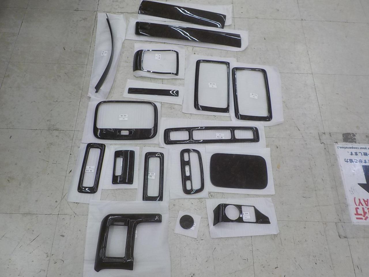 YourParts インテリアパネル★純正の上から取付で室内を変更に★ | 新古品 | アップガレージ 東村山店 | カー用品 インテリア その他インテリアを通販で購入する | 中古カー ...