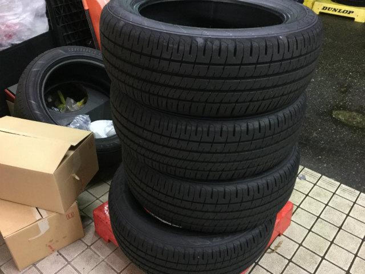 DUNLOP ENASAVE EC204 215/55R17 | カー用品 タイヤ 17インチタイヤを通販で購入する | 中古カー＆バイク用品の販売ならアップガレージ