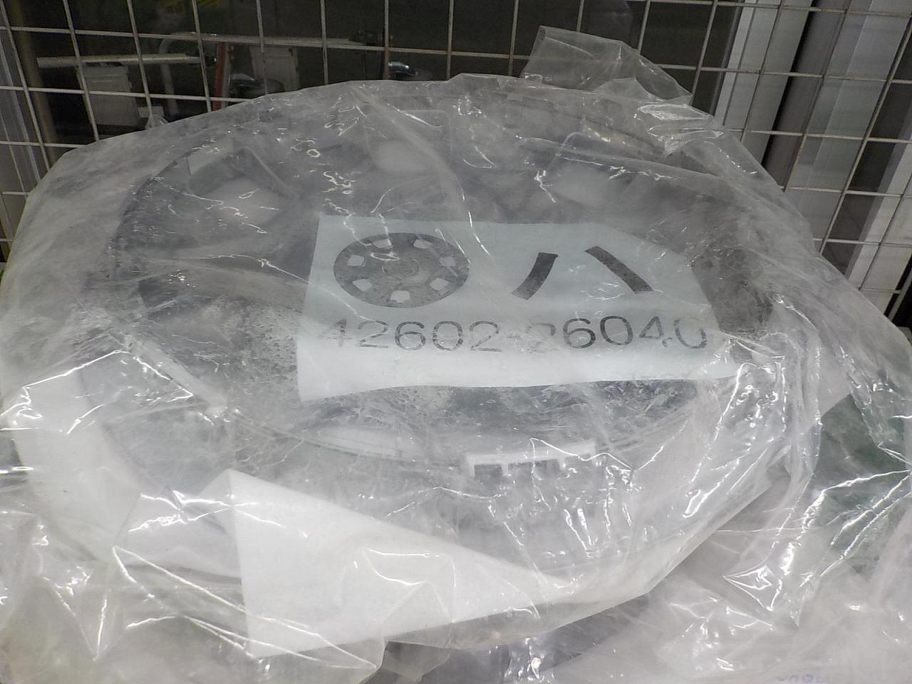 TOYOTA純正ホイールキャップ 42602-26040 | 新古品 | アップガレージ 横浜町田総本店 | カー用品 タイヤホイール関連 ...