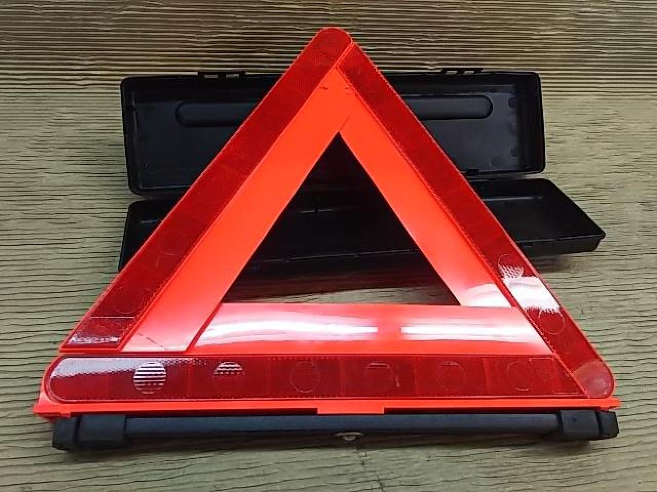 R’sSelect AR-3213701 三角停止板 | カー用品 その他(カー用品) その他カー用品を通販で購入する | 中古カー＆バイク用 ...