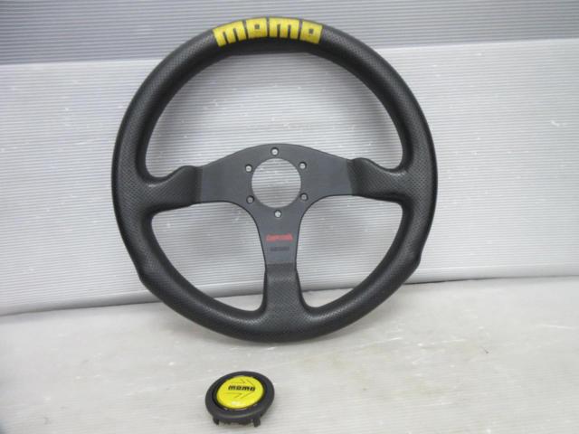 MOMO(モモ) COMPETITION | 中古品 | アップガレージ 豊橋店 | カー用品 インテリア ステアリングを通販で購入する ...