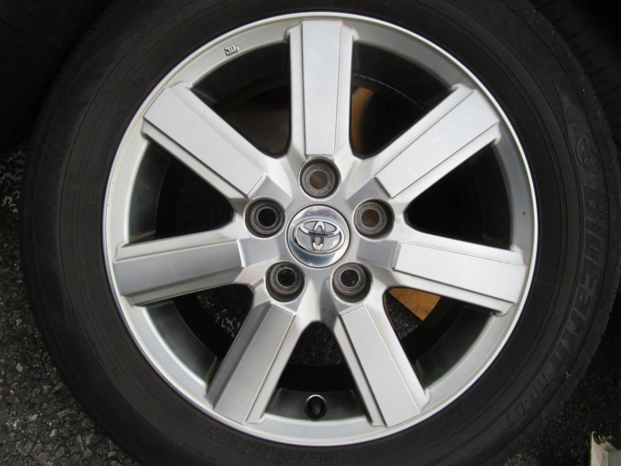 トヨタ純正(TOYOTA) 70系VOXY 前期 純正ホイール | カー用品 アルミホイール 16インチホイールの通販 | アップガレージ 中古カー＆バイク用品の買取・販売専門店