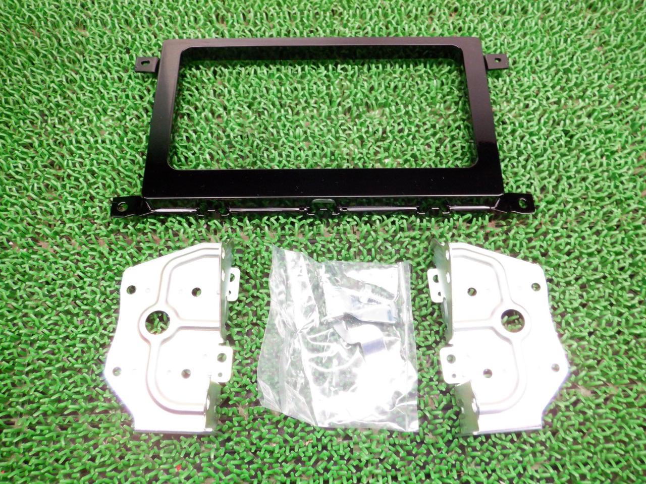 TOYOTA オーディオフィッティングキット 08606-B1021 【タンク】 | 新古品 | アップガレージ 千葉八千代店 | カー用品 インテリア その他インテリアを通販で購入する ...