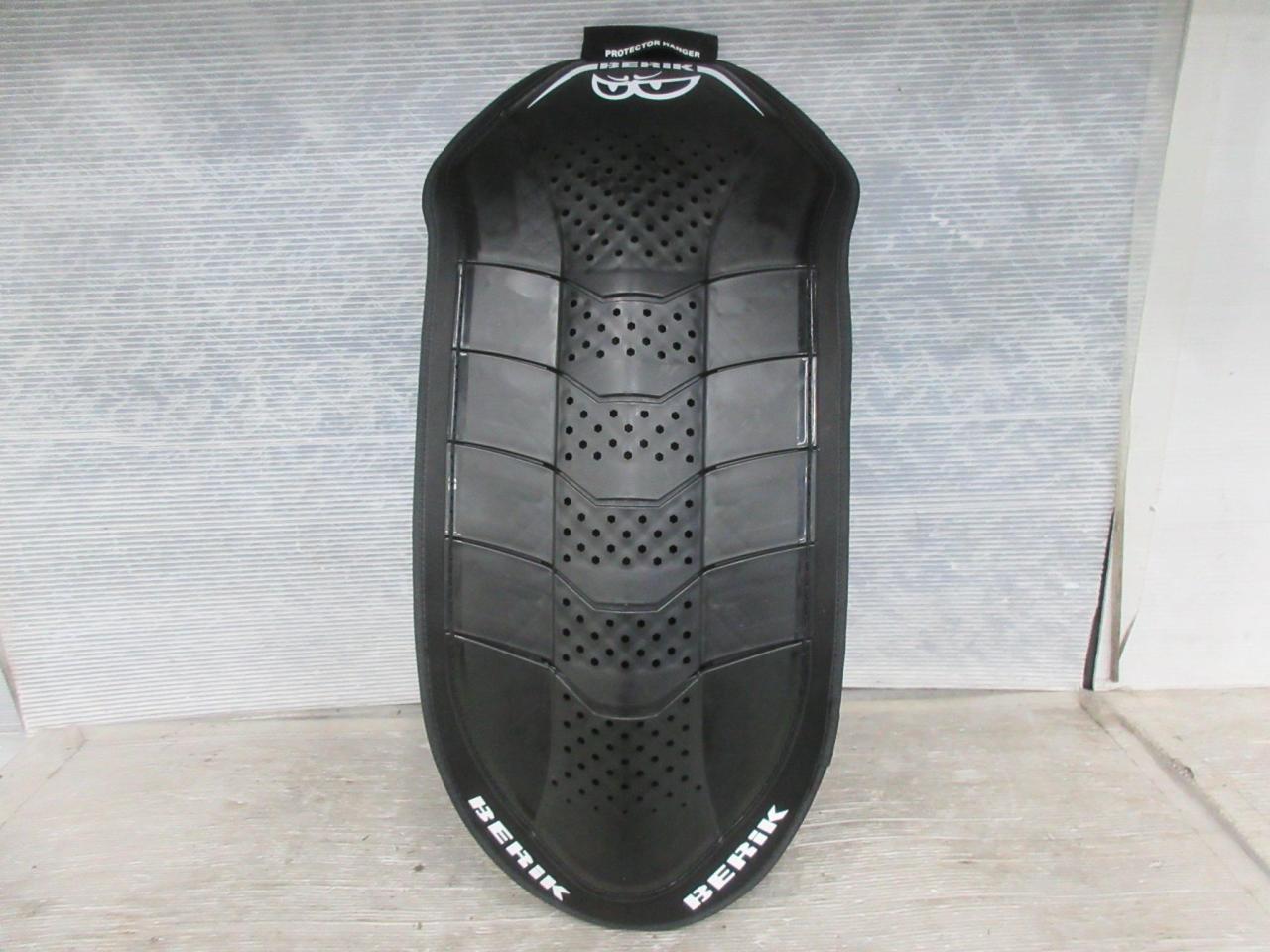 BERIK(ベリック) P-184-BK 脊椎バックプロテクター | バイク用品 プロテクター プロテクター(二輪)を通販で購入する | 中古カー＆バイク用品の販売ならアップガレージ