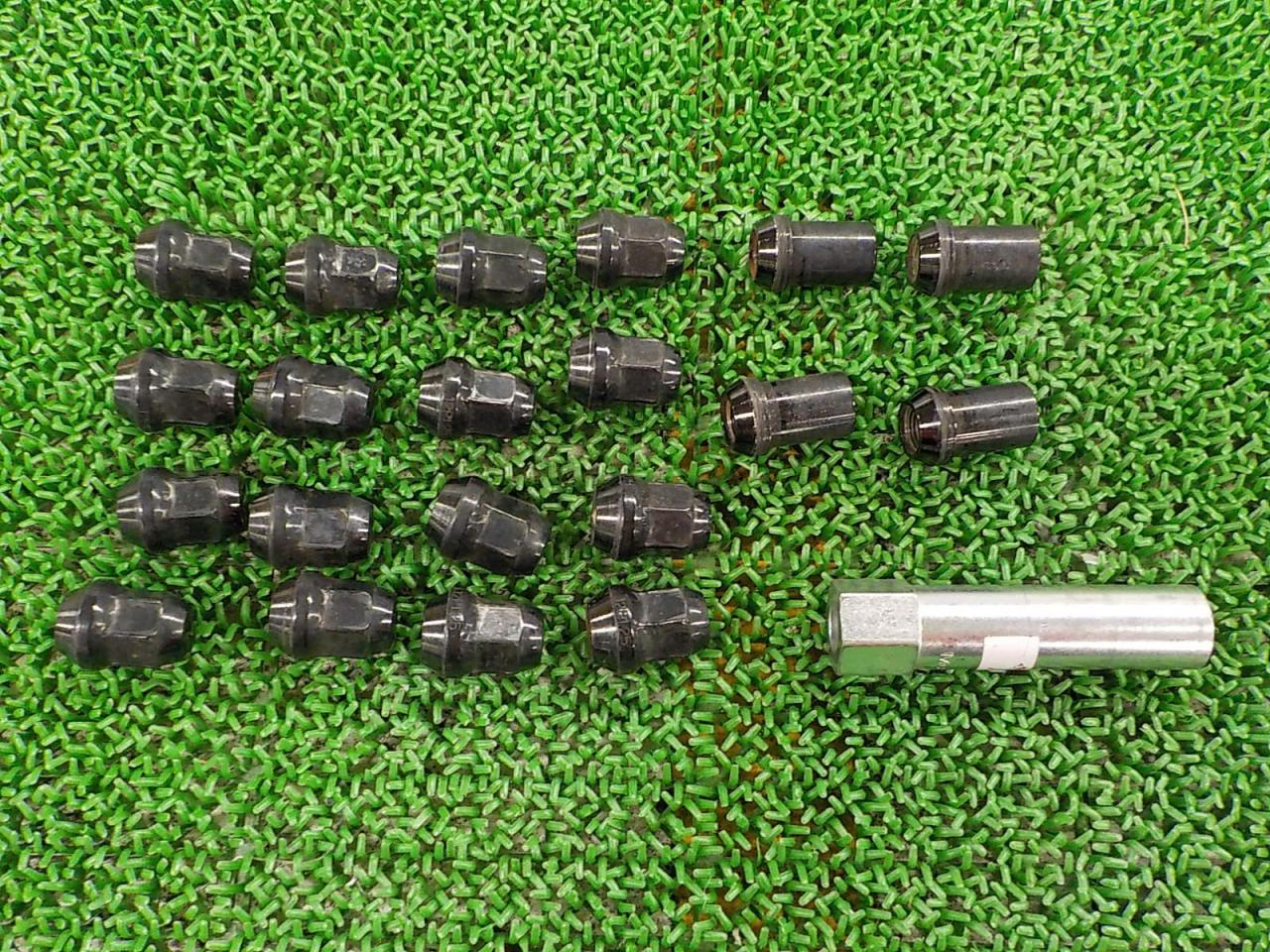 McGard ホイールロックナット | 中古品 | アップガレージ 神戸西店 | カー用品 タイヤホイール関連 取付ナットを通販で購入する ...