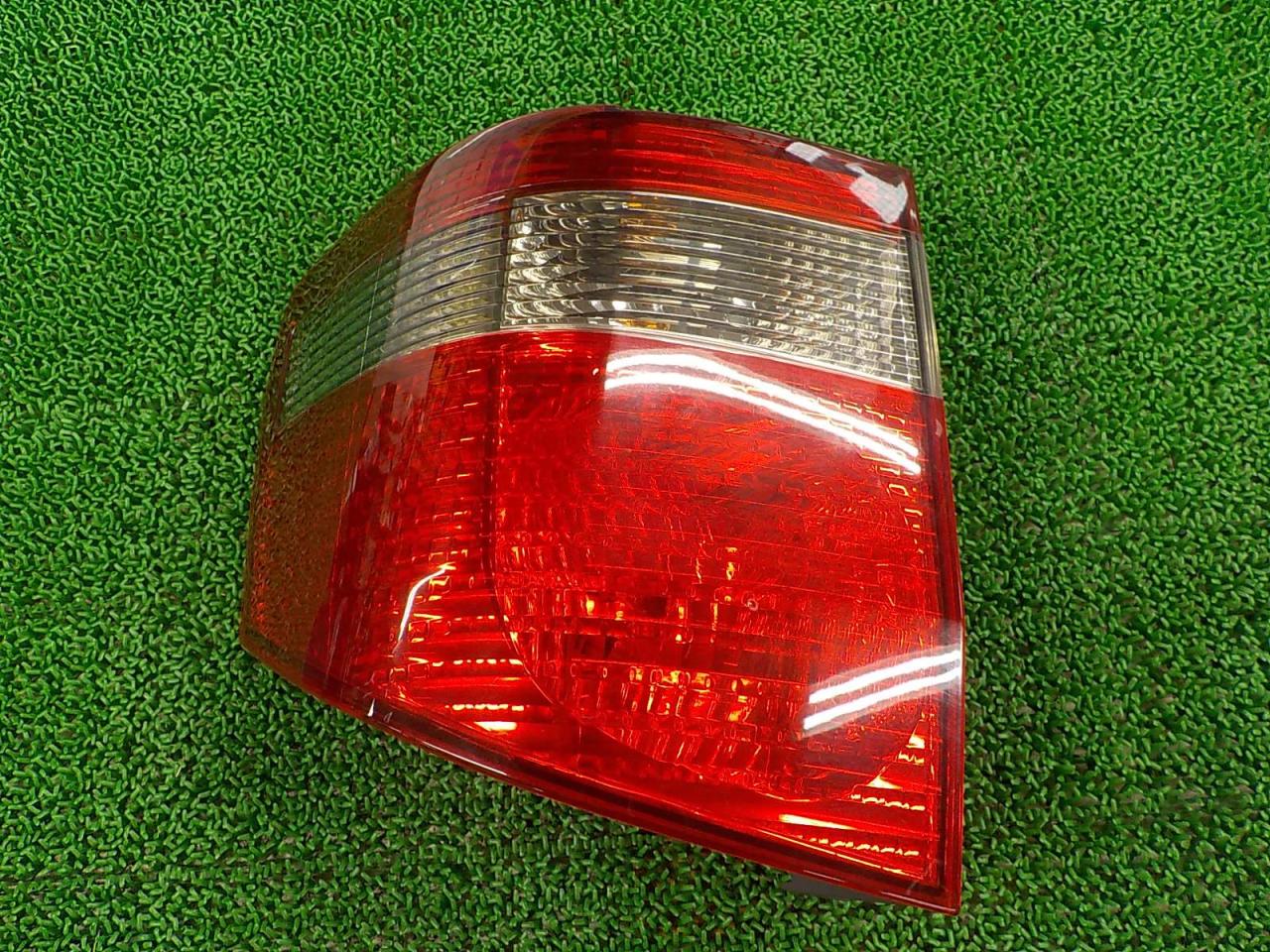 【一部のみ】TOYOTA 純正テールレンズ | カー用品 ボディパーツ テールレンズを通販で購入する | 中古カー＆バイク用品の販売ならアップガレージ